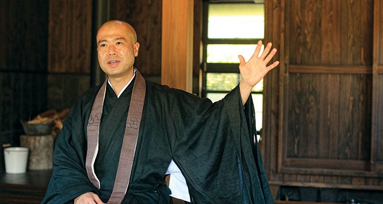 The Japanese Monk Who Hiked a Mountain for 1,000 Days