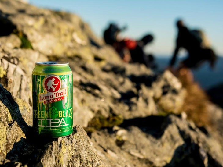 The Ten Best Canned Beers for Hikers