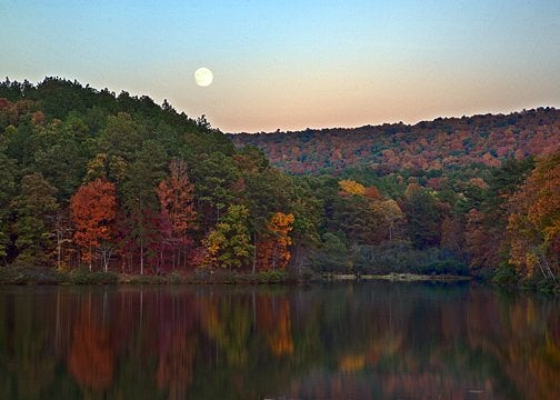 6 Eastern Fall Hikes to Catch Epic Colors