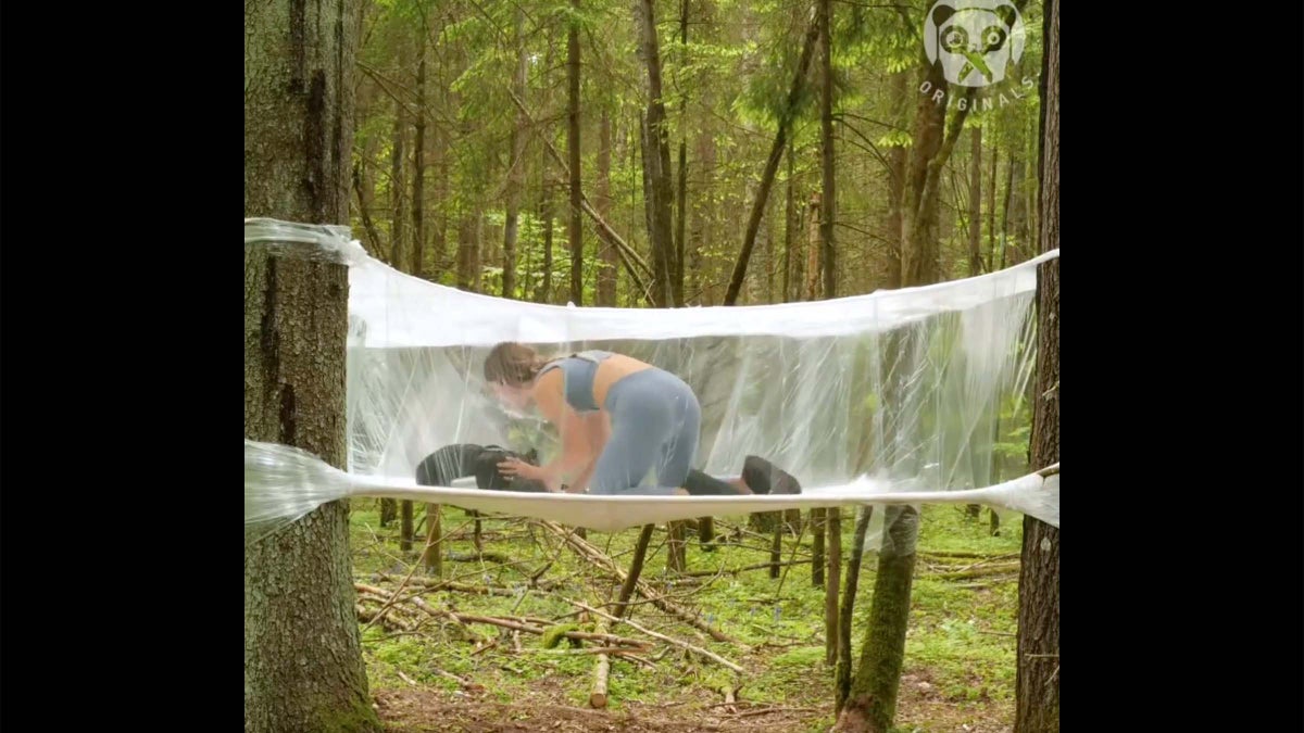 The Viral Plastic Wrap Hammock Is a Stupid Idea, and Here's Why ...
