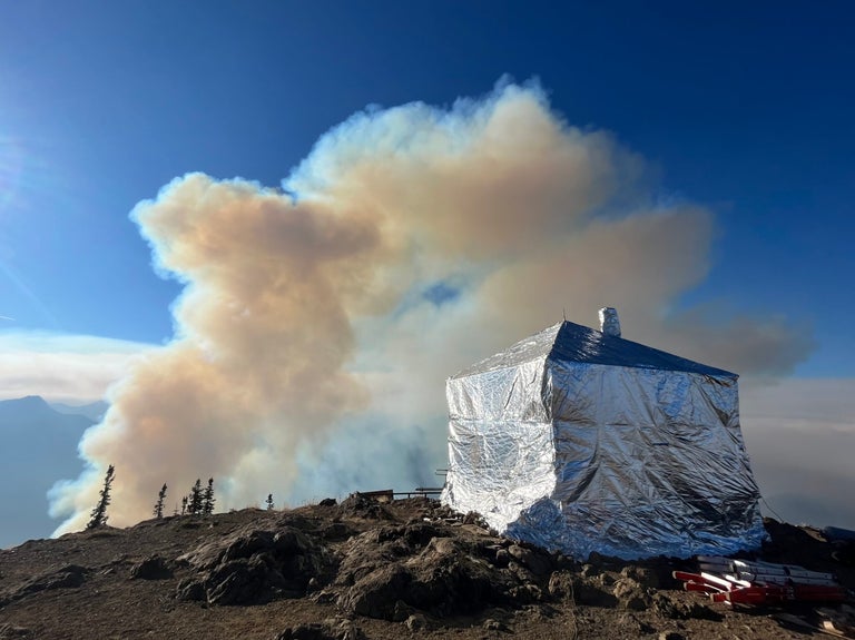 The Beautiful, Lonely Life of One of the Last Fire Lookouts - Backpacker