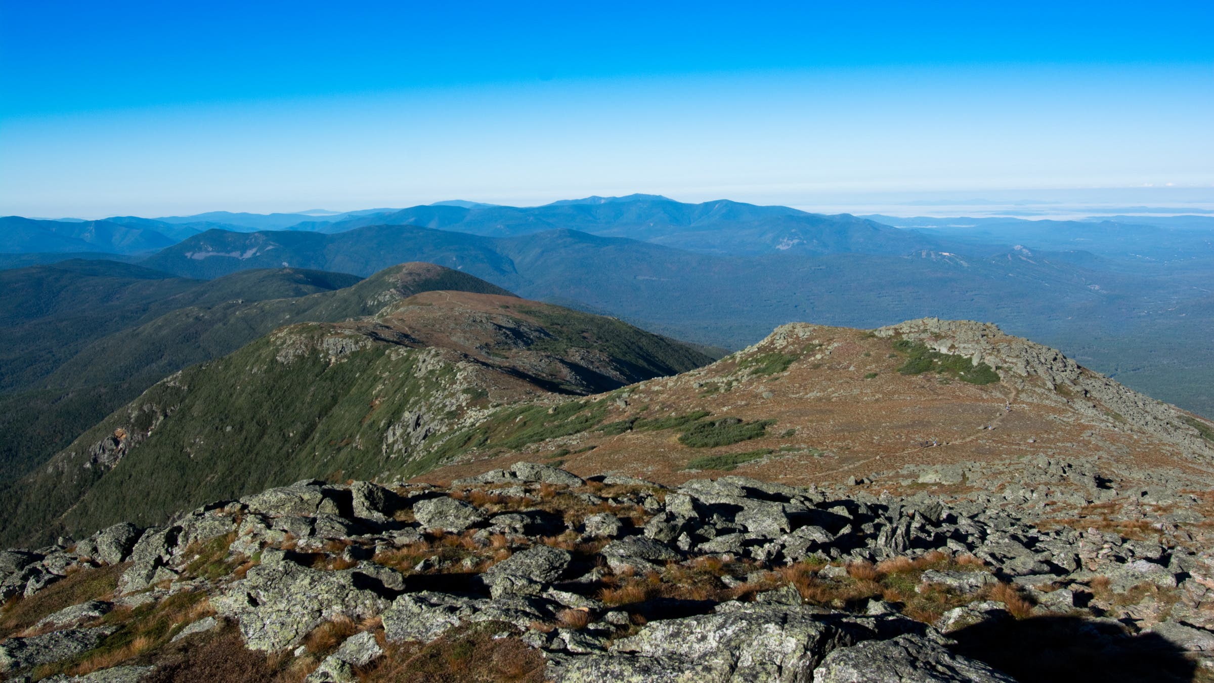 21-Year-Old Man Collapses, Dies While Hiking in New Hampshire