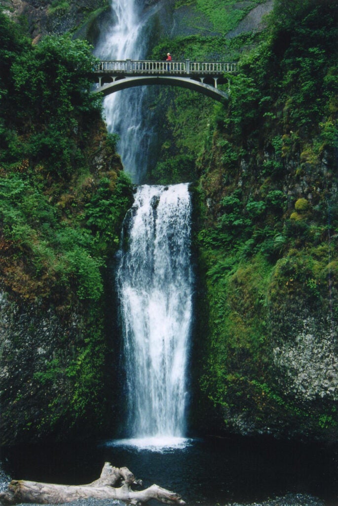 Discover Hood River: Oregon's Sanctuary for Waterfall Hikes