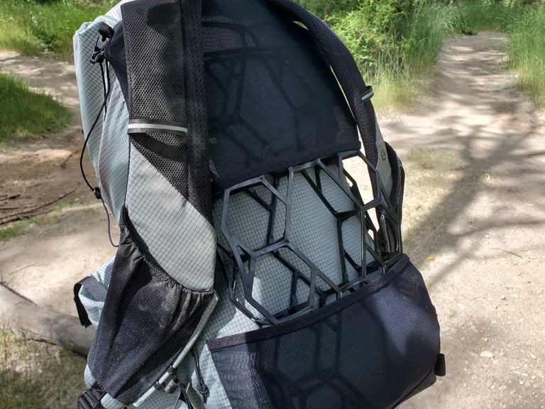 Can This Plastic Frame Fix Sweaty Ultralight Packs?