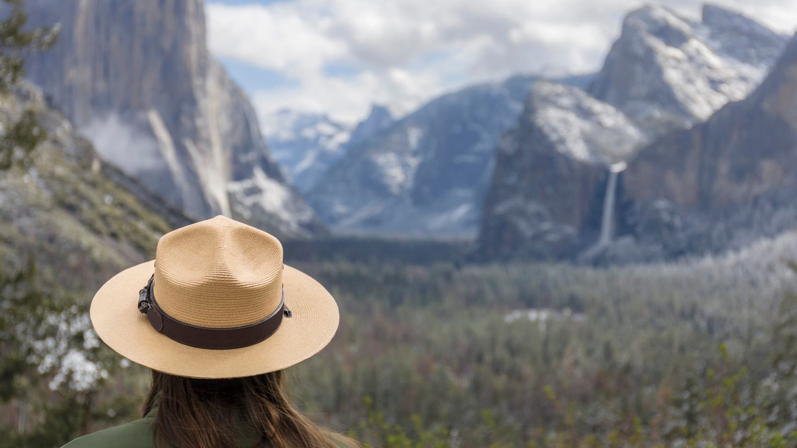 Yosemite Opens Full-Time Unpaid Ranger Position, Gets Backlash - Backpacker