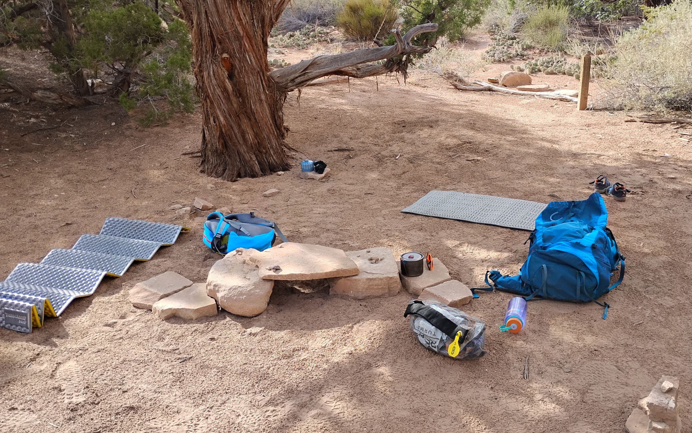 The Bad Hiking Habits We're Keeping in 2026